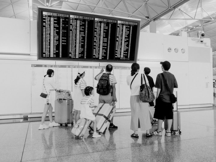 7 Phone Translator Apps That Work Offline for Travel and Business